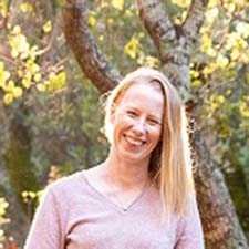 Meet Alumni Board Member, Katie (Ditmore) Sinaikin '97 - MPA News